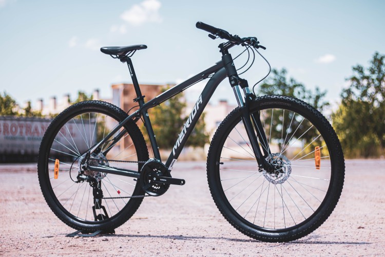 Oferta bicicletas Merida montaña y carretera, ultimas unidades